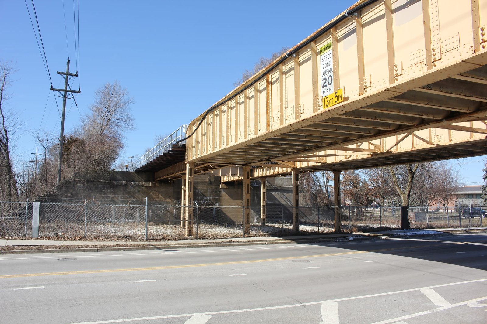 CTA Yellow Line - Dodge Avenue Bridge