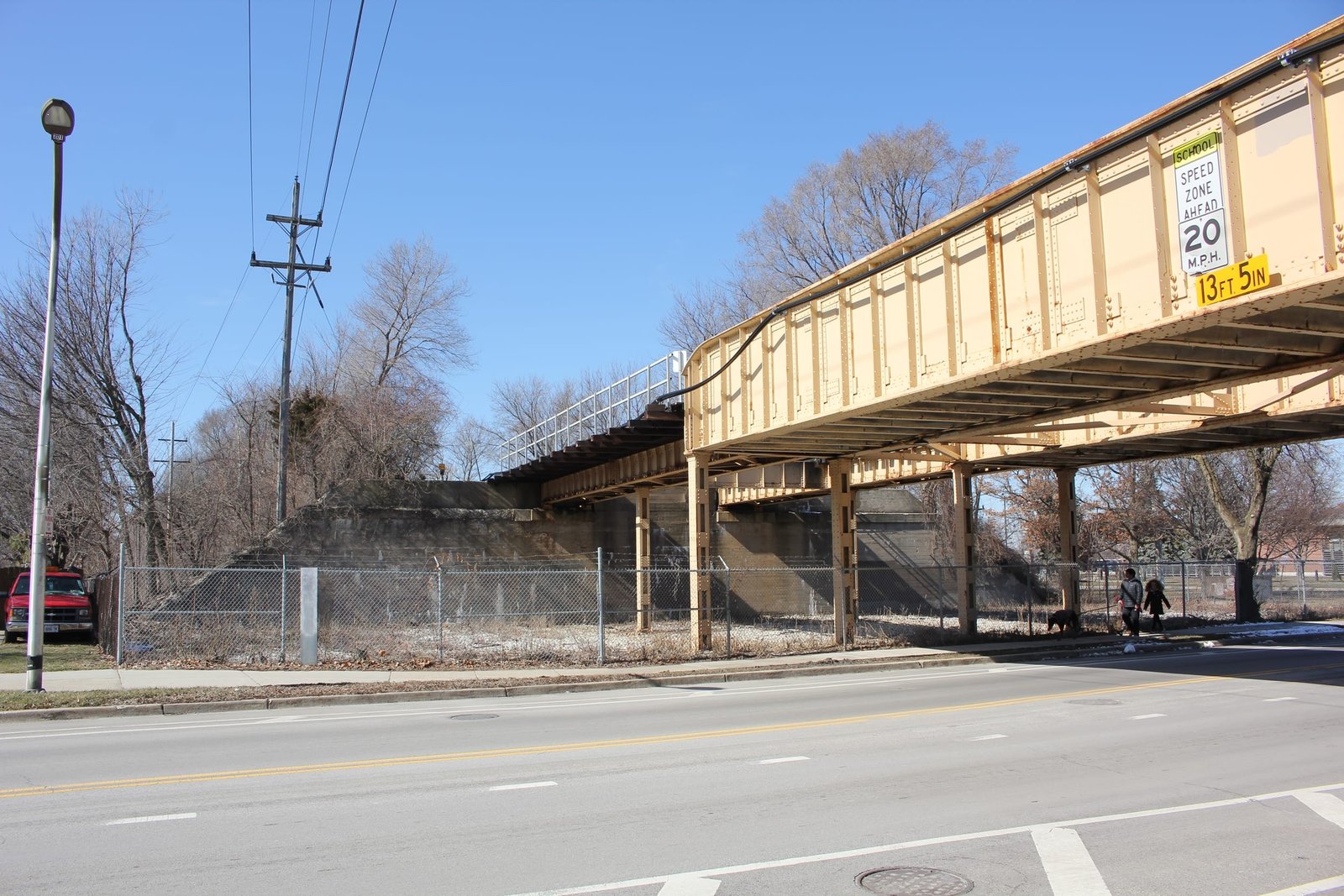 CTA Yellow Line - Dodge Avenue Bridge