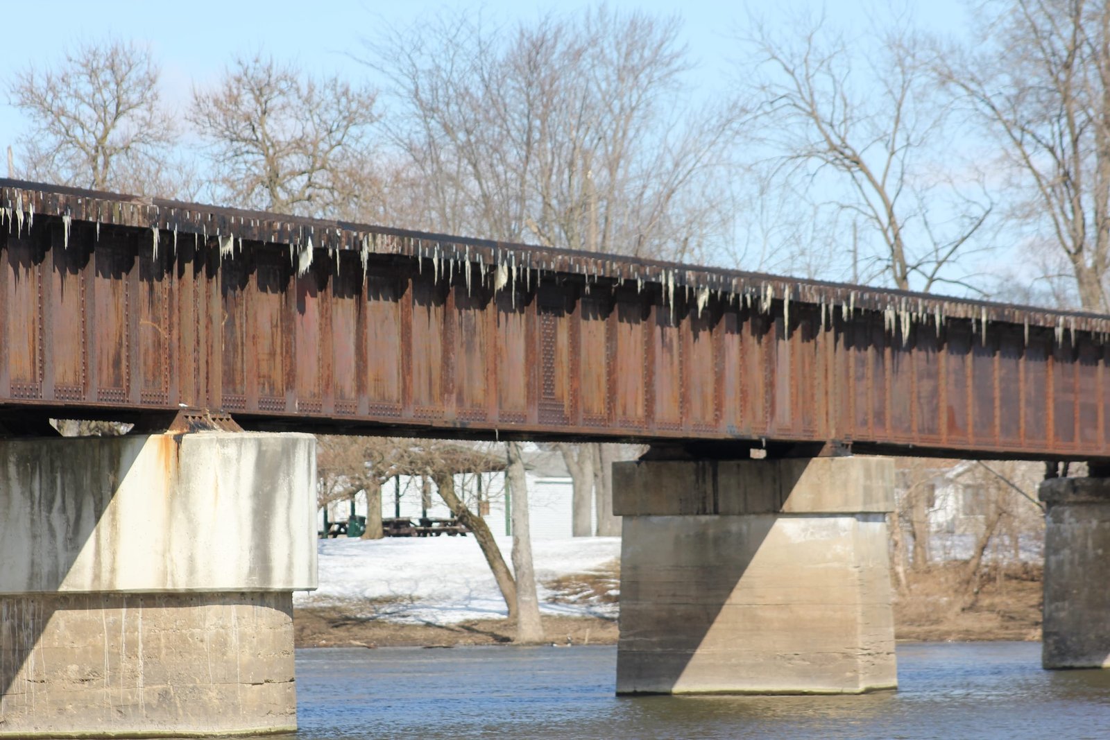 KBSR Kankakee River Bridge (Aroma Park)