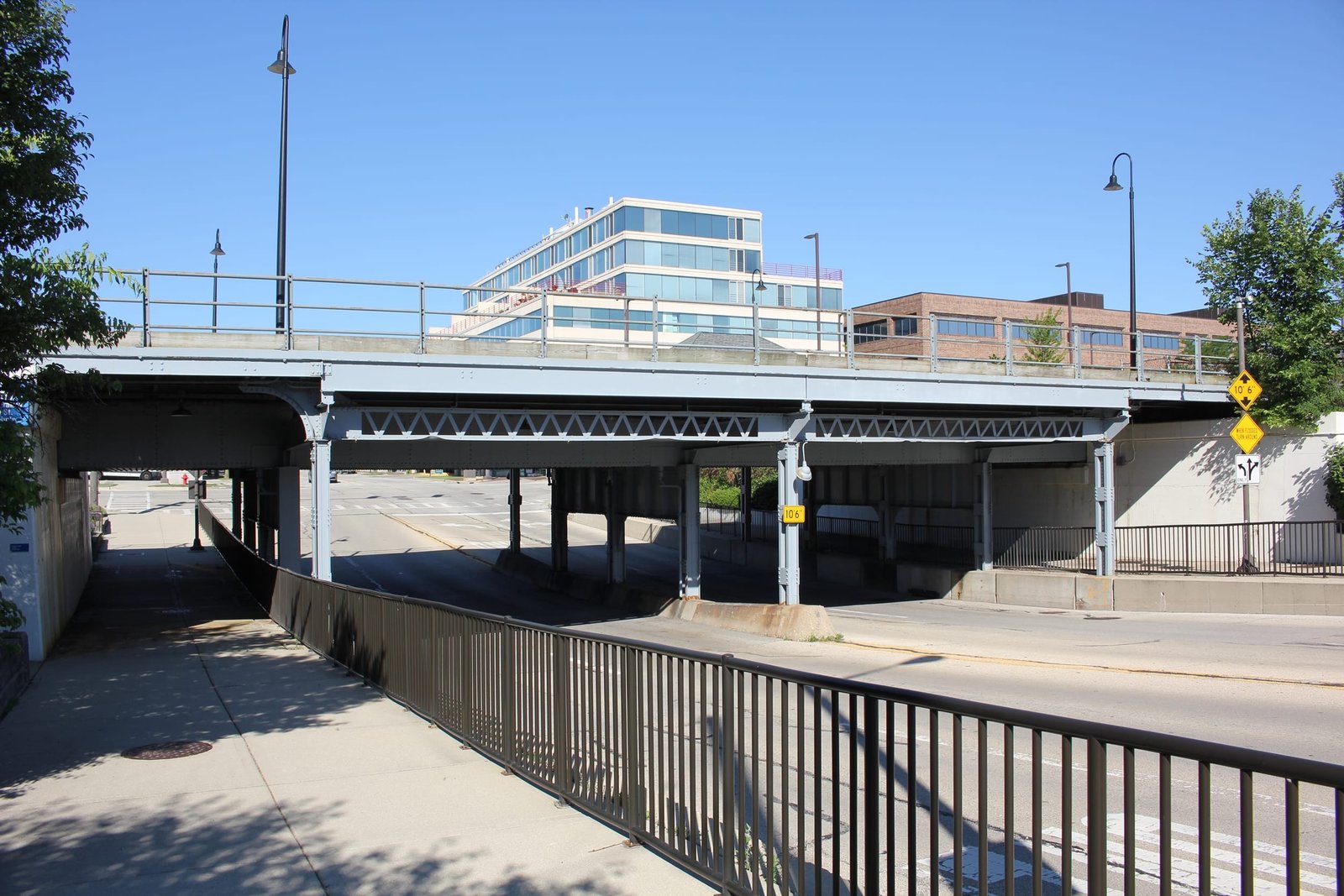 UP Laurel Avenue Bridge (Highland Park)