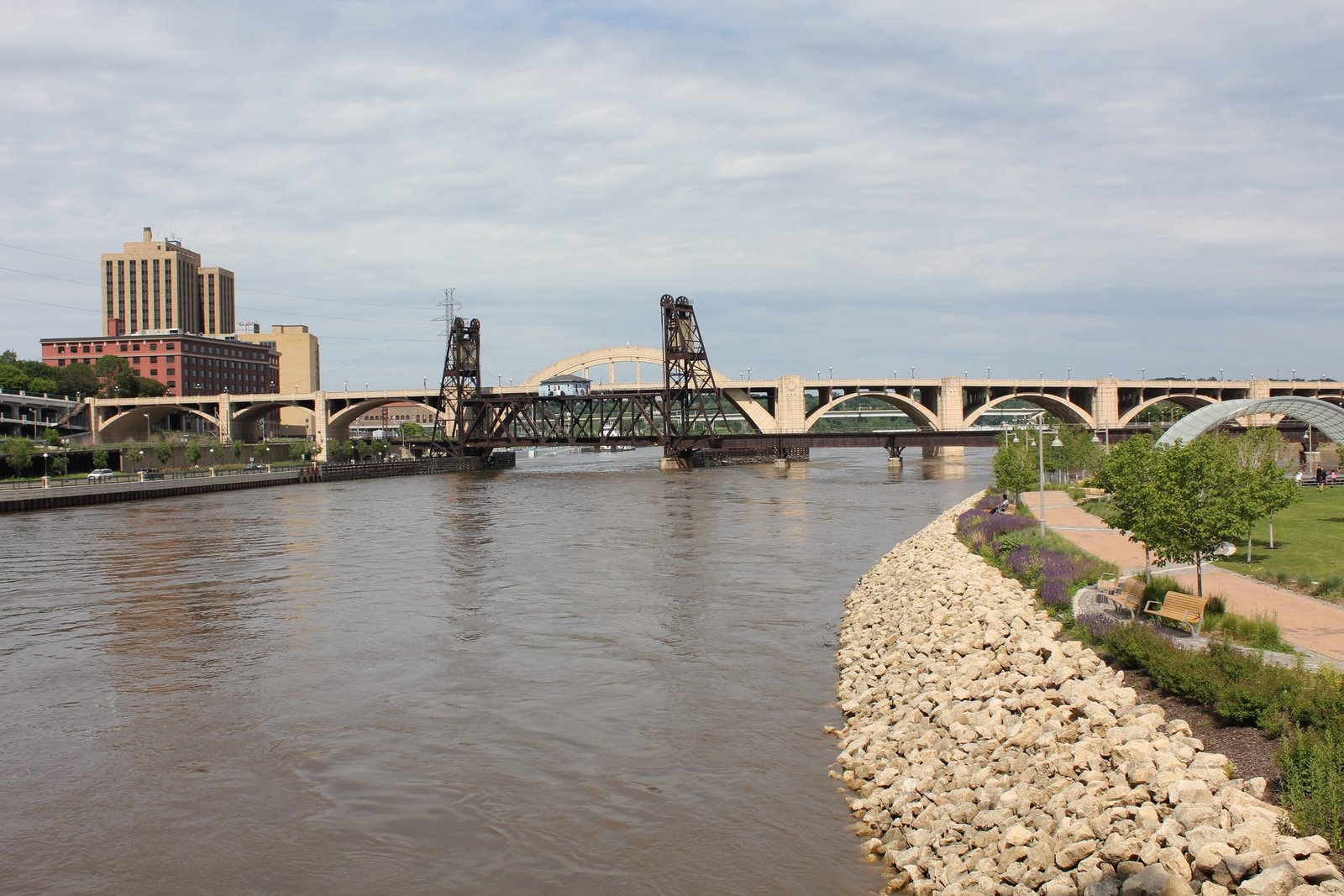 Robert Street Lift Bridge