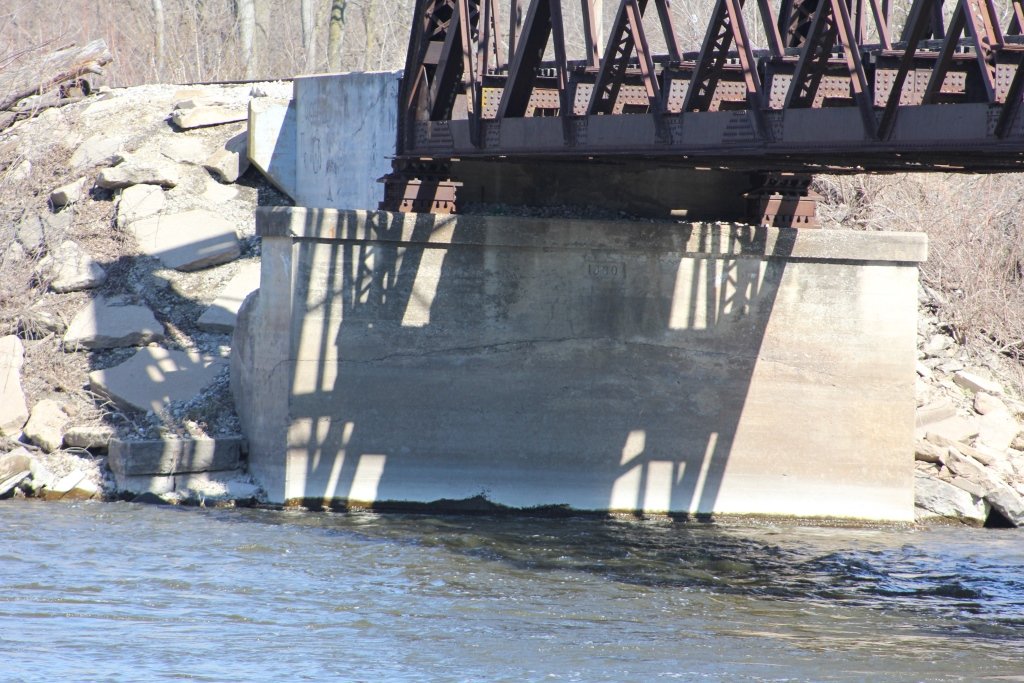 Vandruff Island Railroad Bridge (South)