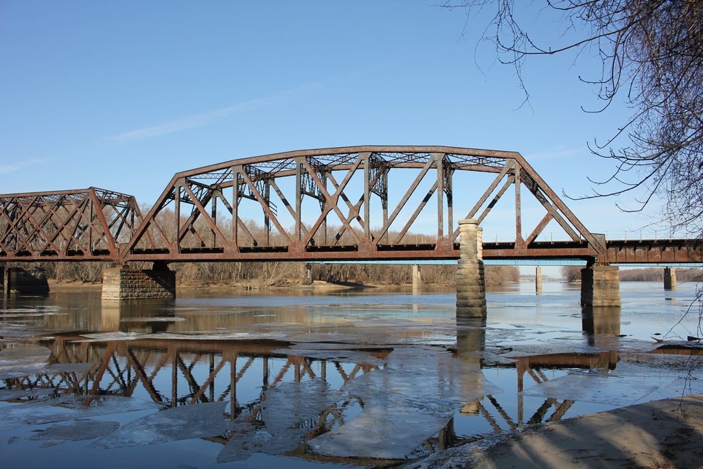 Willow Island Rail Bridge