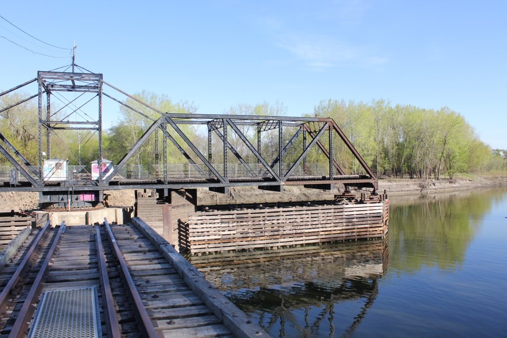 Dan Patch Swing Bridge