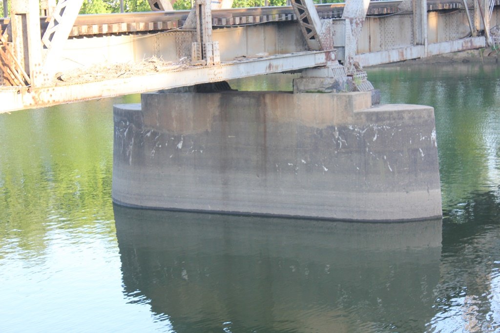 Old Monroe Rail Bridge