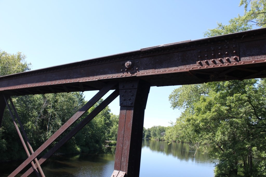 FOXY Pine River Bridge